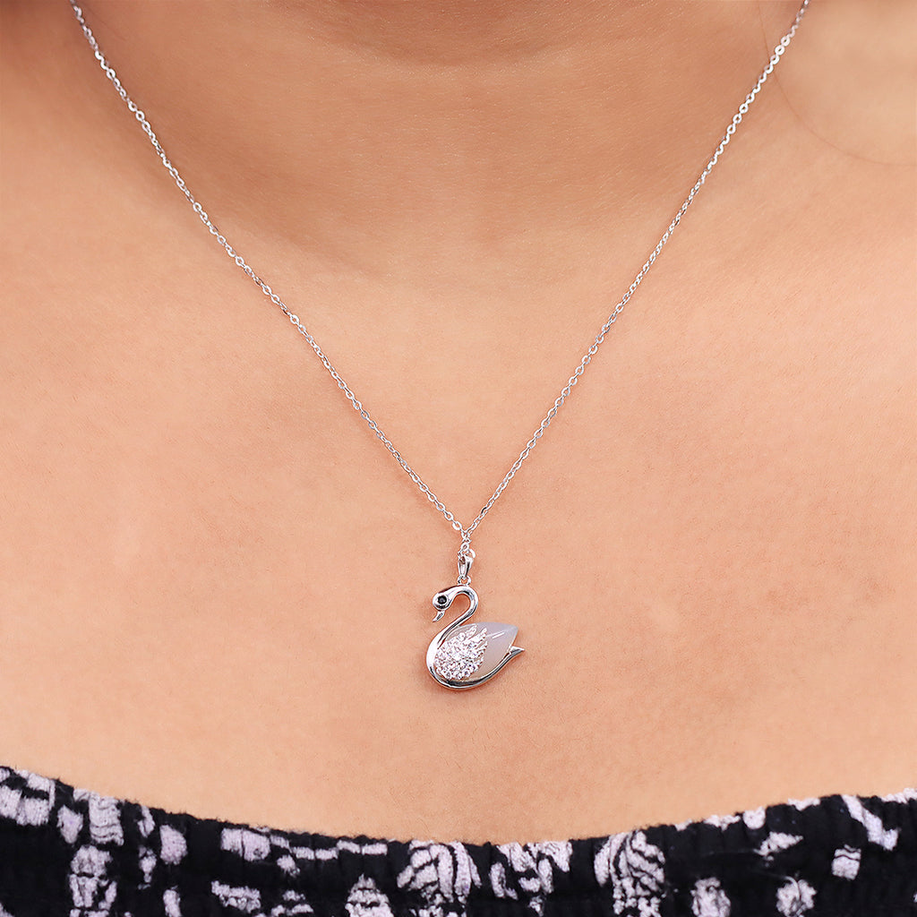 Silver Duck Shape Diamonds Pendant With Chain – Eri Silvers